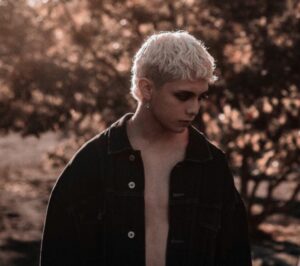 CVLTEのボーカルavielの読み方は？ハーフ？などプロフィールを紹介！